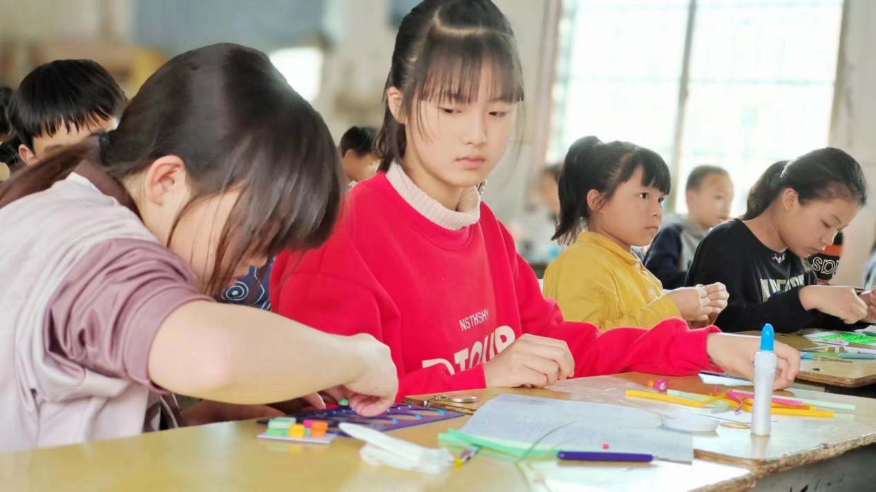 衡南县茶市联合学校僚塘小学开展衍纸画劳动特色课程 - 未来之星 - 新湖南